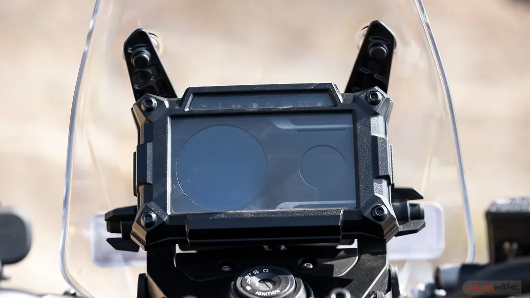 Yezdi Adventure Keyless Ignition Switch Image – BikeWale