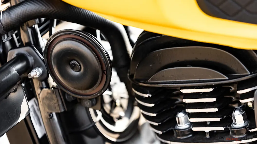 Yezdi Scrambler Radiator Image – BikeWale