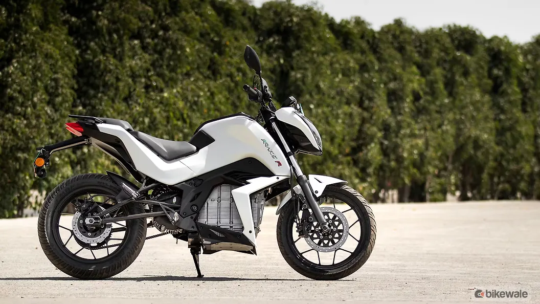 Tork Kratos R Right Side View Image – BikeWale