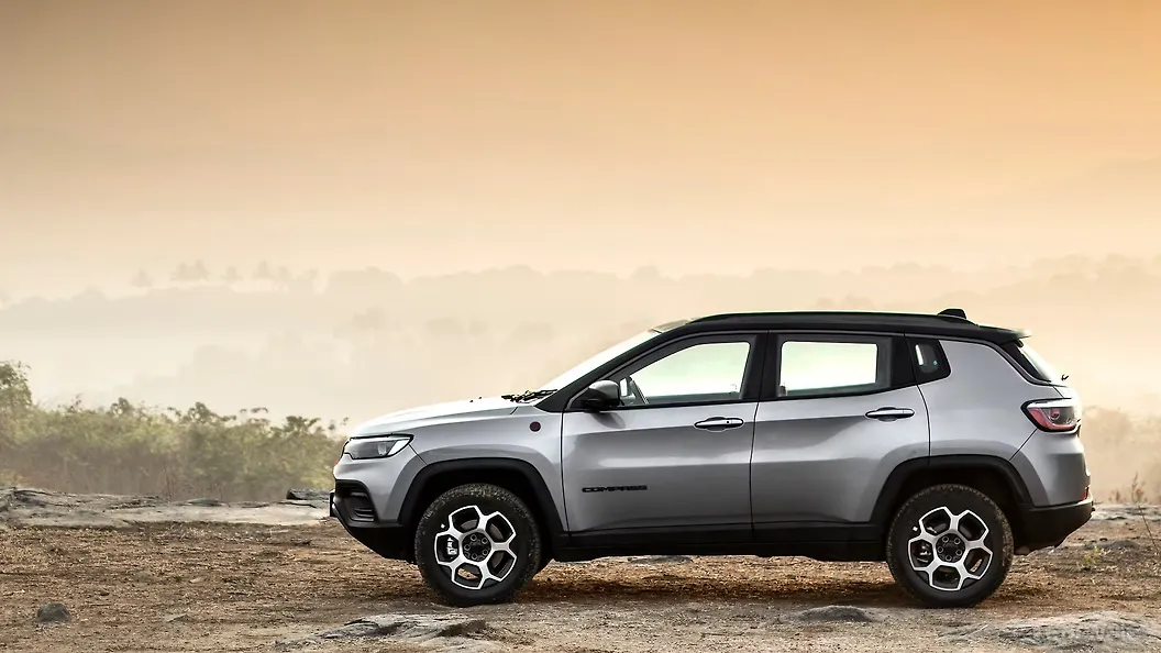 Compass Left Side View Image, Compass Photos in India - CarWale