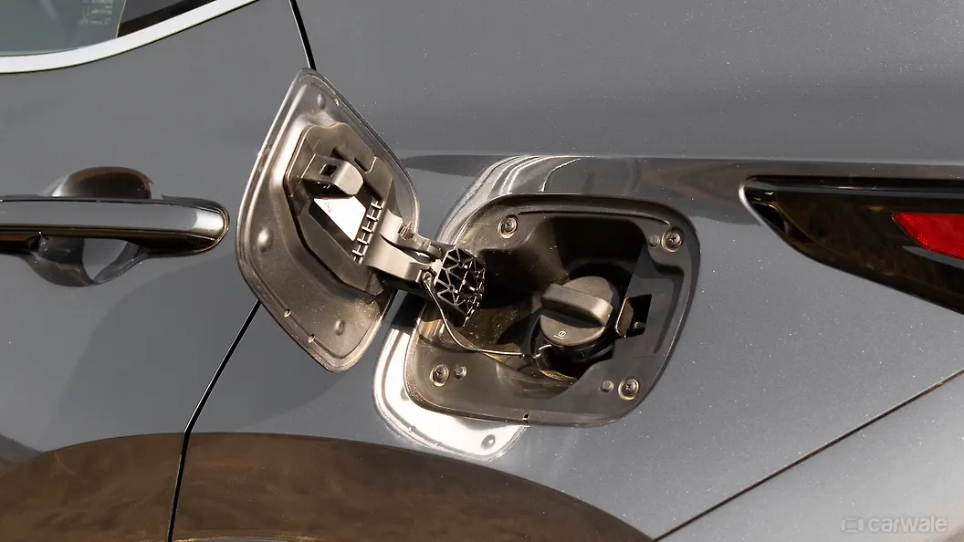 NX Open Fuel Lid Image, NX Photos in India - CarWale