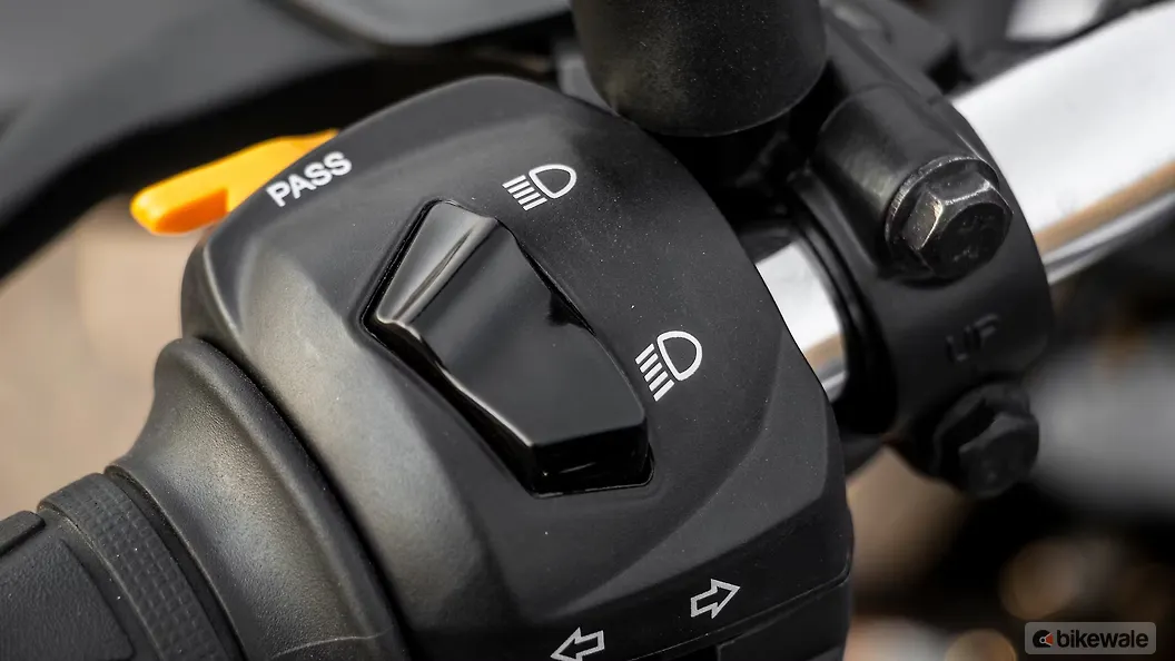 TVS Star City Plus Multifunction Switchgear Right Image – BikeWale