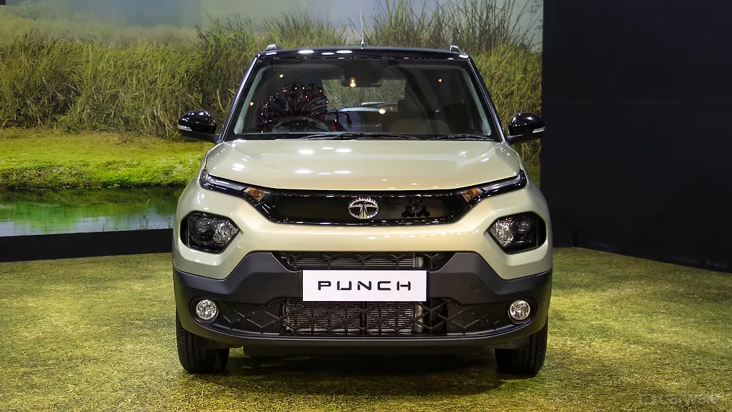Punch Front View Image, Punch Photos in India - CarWale