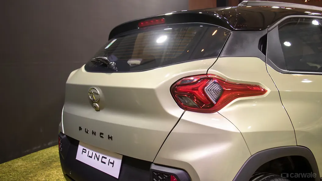 Punch Rear Windshield/Windscreen Image, Punch Photos in India - CarWale