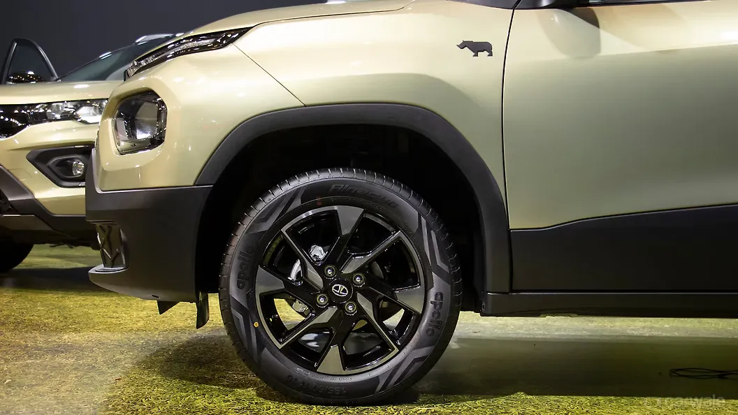 Punch Wheel Image, Punch Photos in India - CarWale