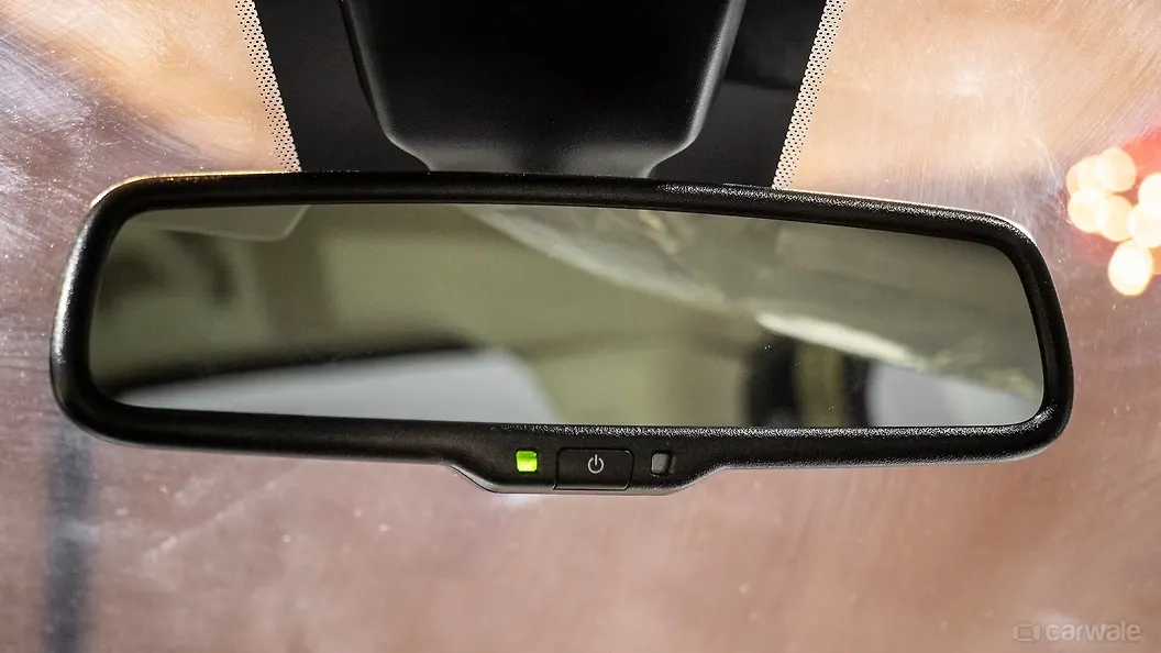 Safari Inner Rear View Mirror Image, Safari Photos in India - CarWale