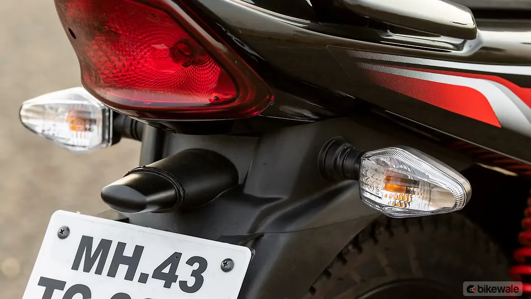 TVS Star City Plus Rear Reflex Reflector Image – BikeWale