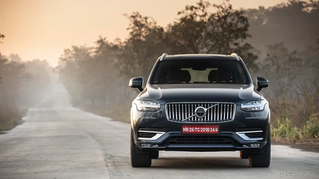 XC90 Front View Image, XC90 Photos in India - CarWale