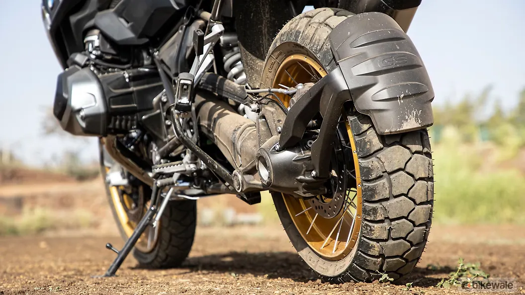 BMW R 1250 GS Right Rear Three Quarter Image – BikeWale