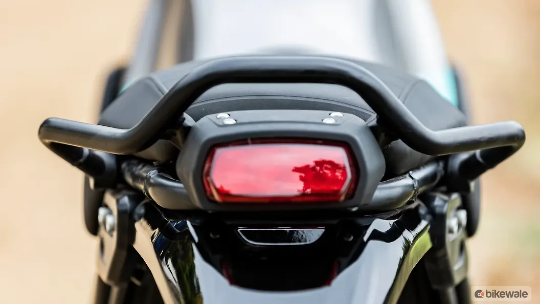 Royal Enfield Scram 411 Tail Light Image – BikeWale