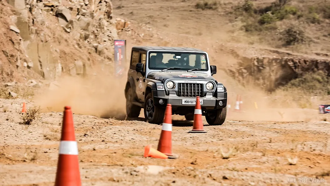 Thar Front View Image, Thar Photos in India - CarWale