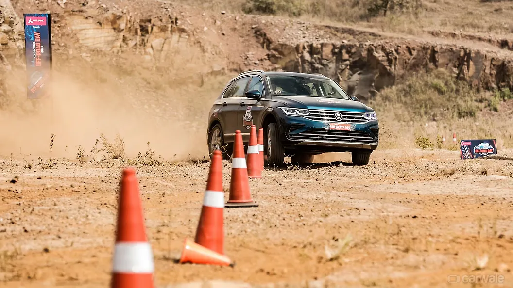 Tiguan Front View Image, Tiguan Photos in India - CarWale