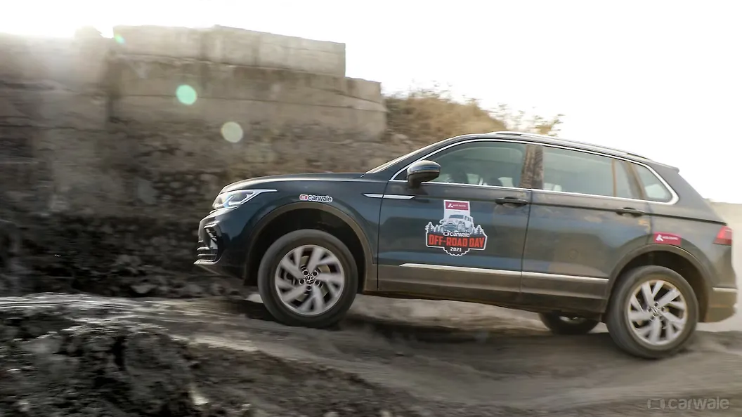 Tiguan Left Side View Image, Tiguan Photos in India - CarWale