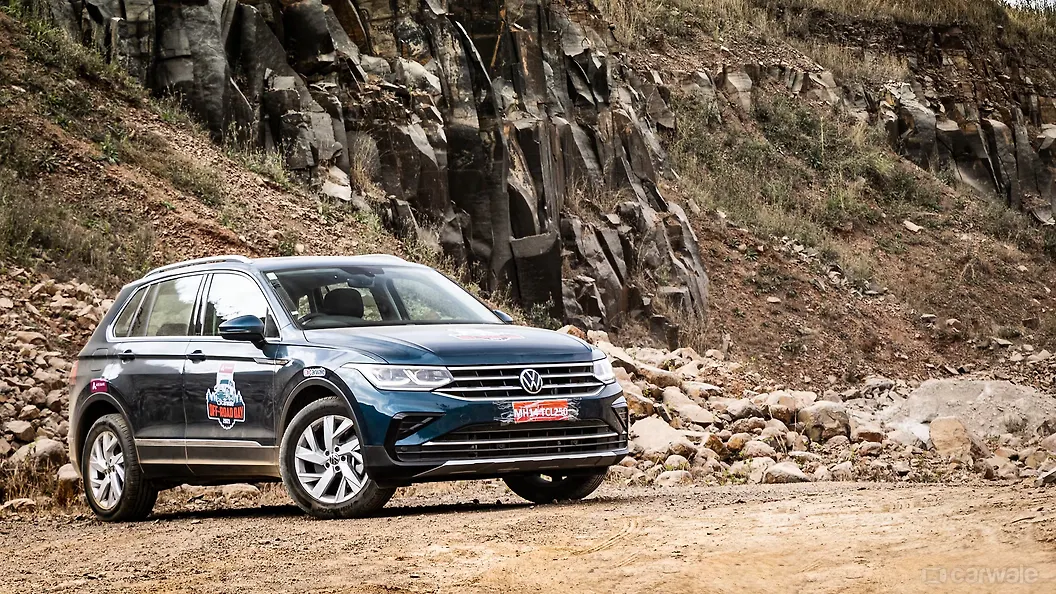 Tiguan Right Front Three Quarter Image, Tiguan Photos in India - CarWale