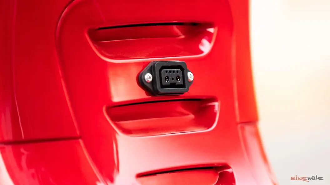 Benling Aura Right Side View Image – BikeWale