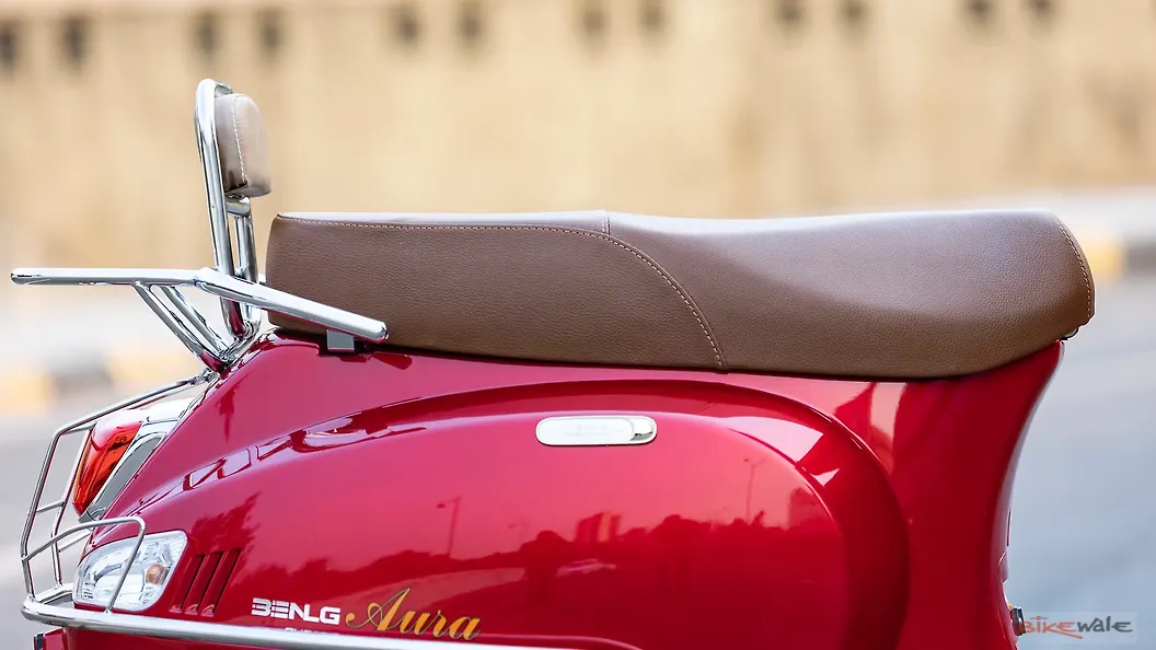 Benling Aura Right Side Body Panel Image – BikeWale