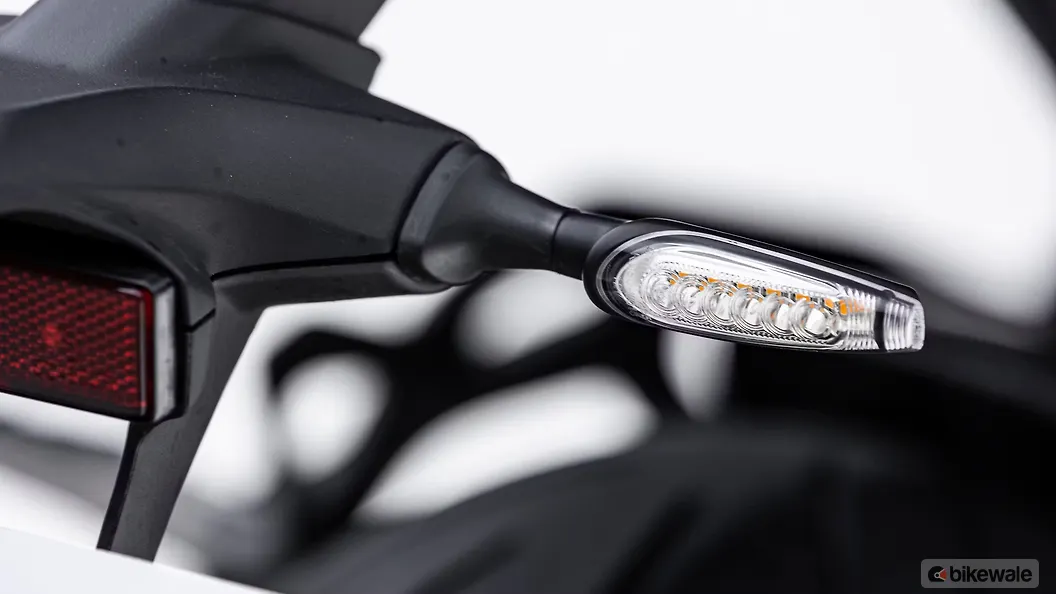 Ducati Monster Front Turn Indicators Image – BikeWale