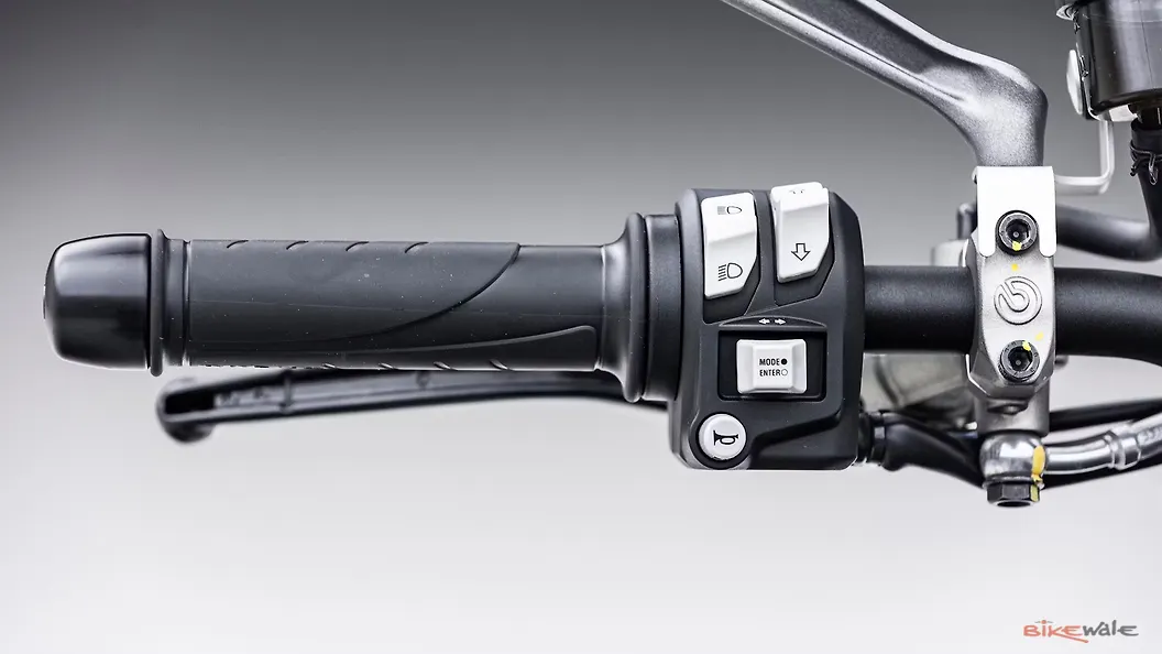 Ducati Monster Clutch Lever Image – BikeWale