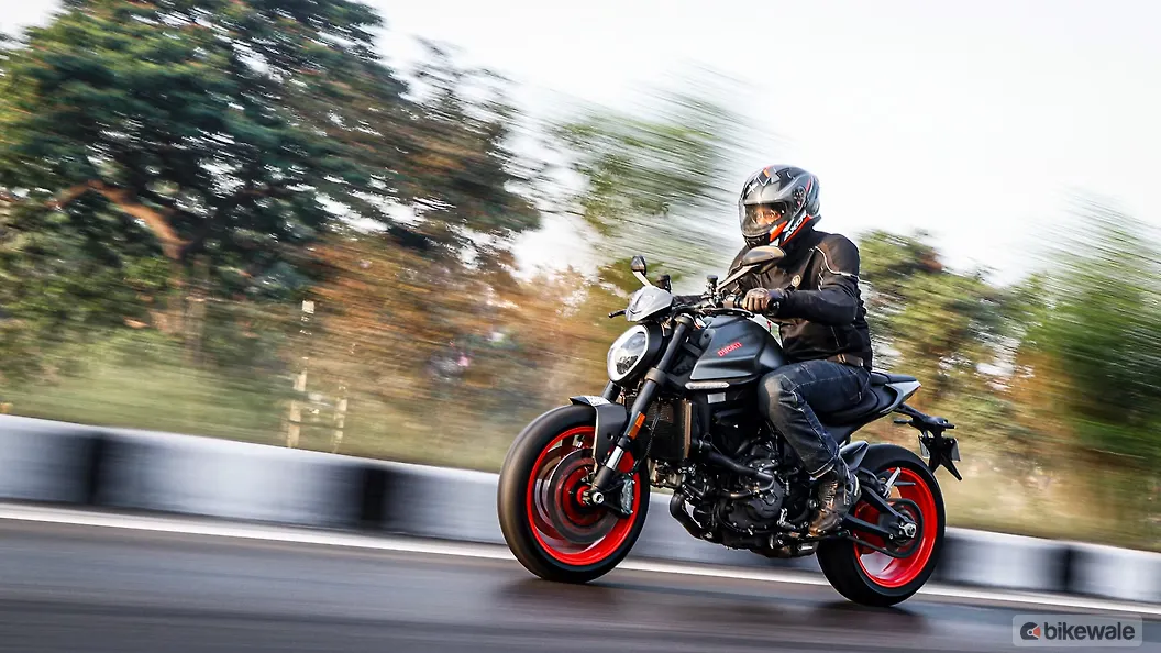 Ducati Monster Left Side View Image – BikeWale