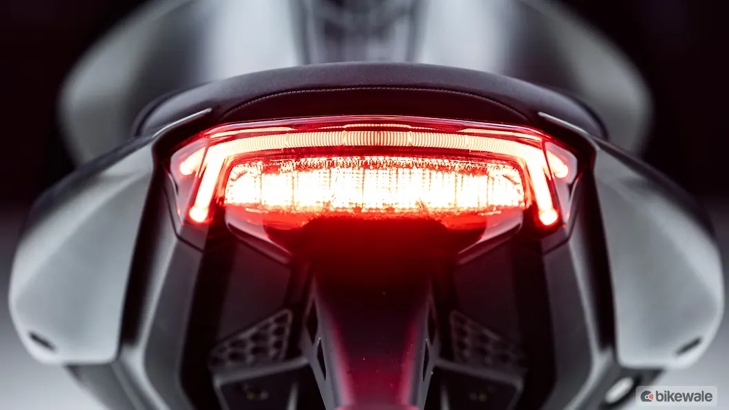 Ducati Monster Tail Light Image – BikeWale