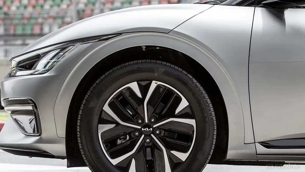 EV6 Front Fender Image, EV6 Photos in India - CarWale