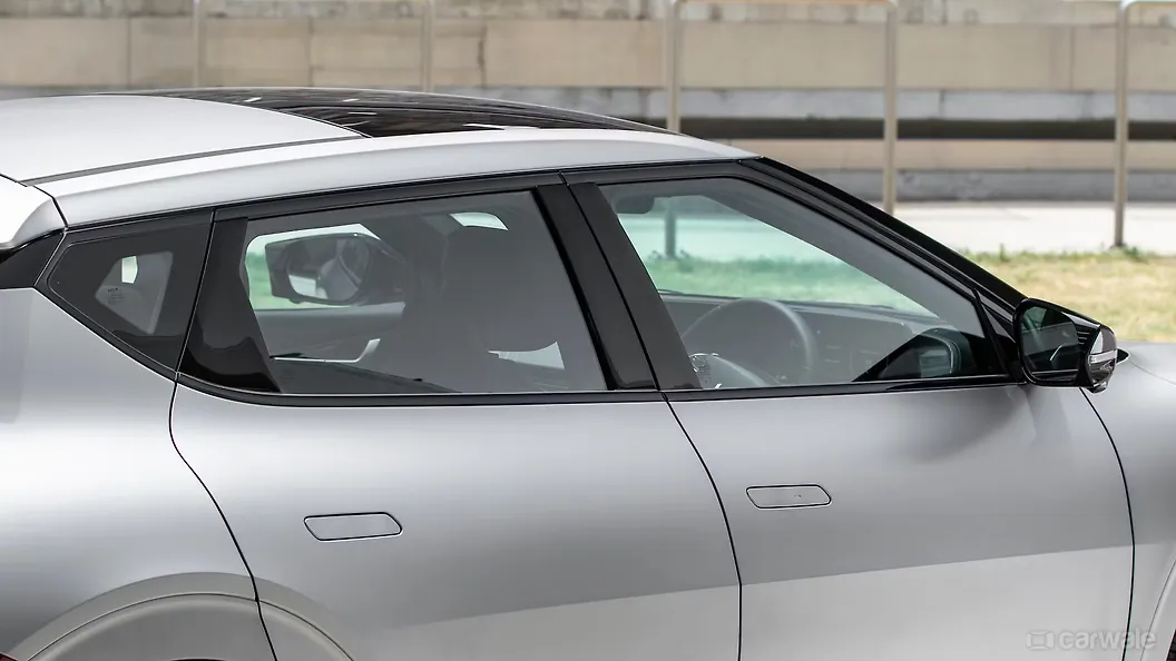 EV6 Side Glass Housing Image, EV6 Photos in India - CarWale