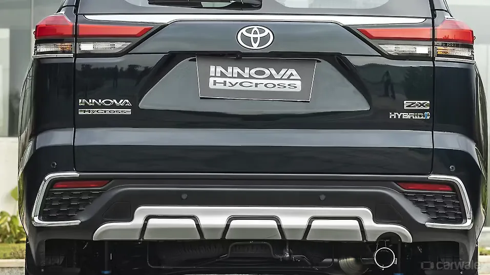 Innova Hycross Rear Bumper Image, Innova Hycross Photos in India - CarWale