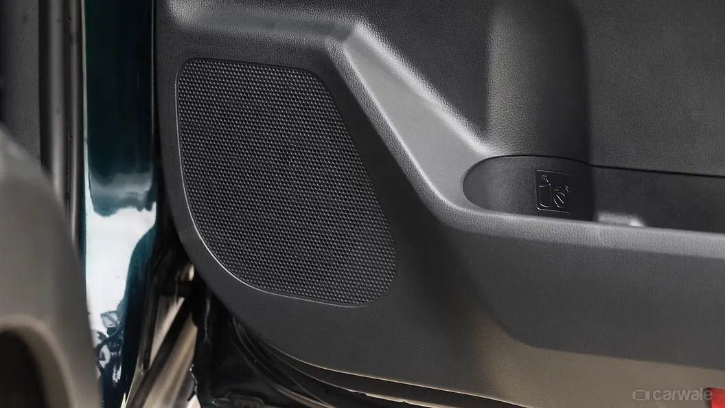 Innova Hycross Front Speakers Image, Innova Hycross Photos in India ...