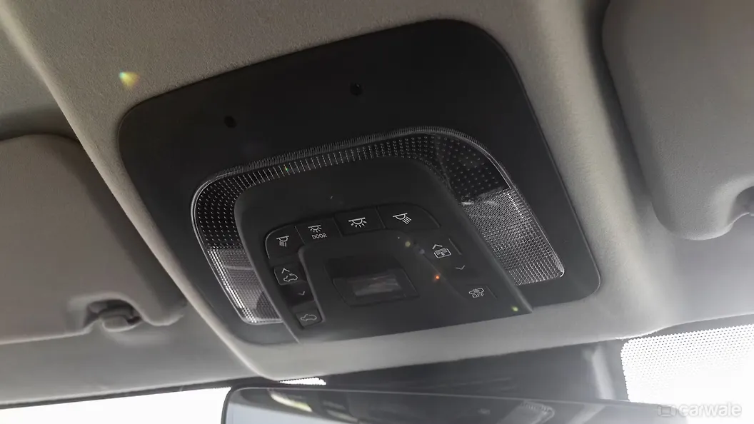 Innova Hycross Roof Mounted Controls/Sunroof & Cabin Light Controls ...