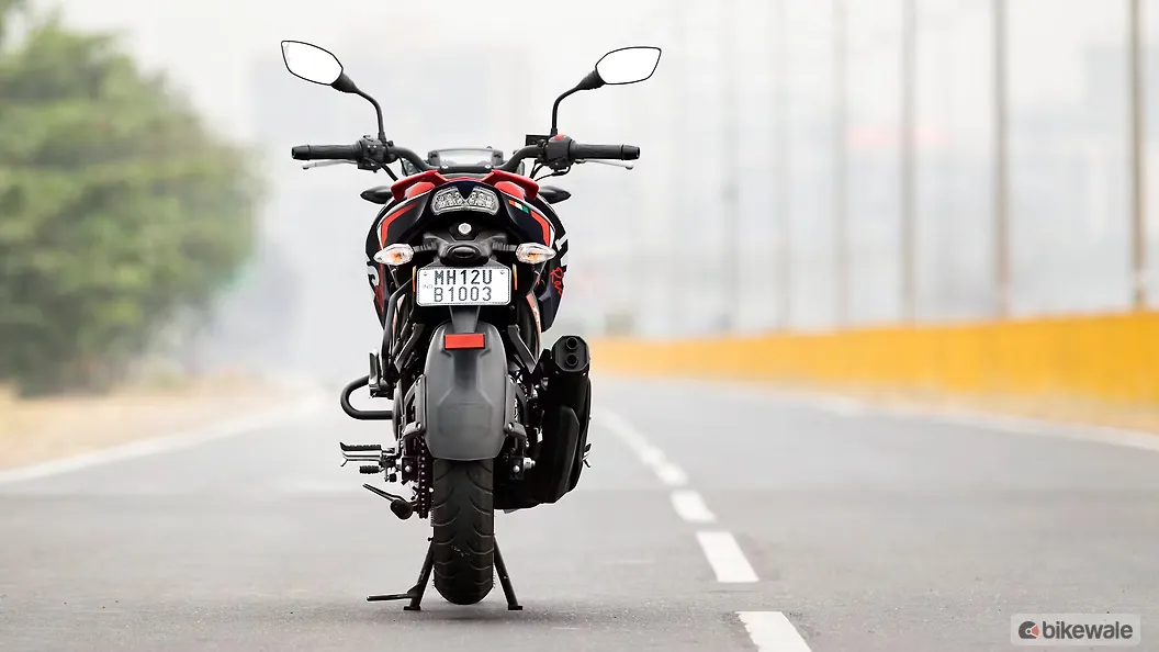 TVS Apache RTR 165RP Rear View Image – BikeWale