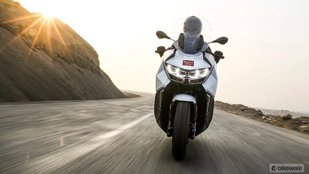 BMW C 400 GT [2021-2025] Front View Image – BikeWale