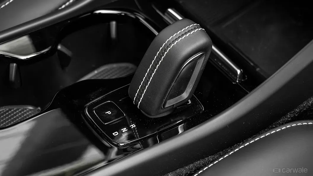 EX40 Gear Shifter/Gear Shifter Stalk Image, EX40 Photos in India - CarWale