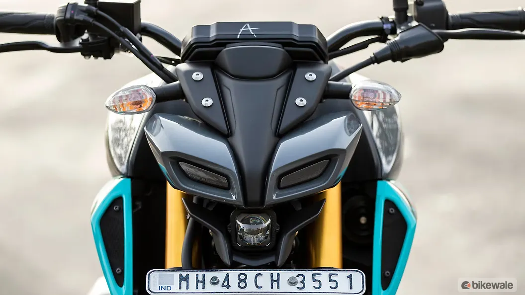 Yamaha MT 15 V2 Rear View Mirror Image – BikeWale