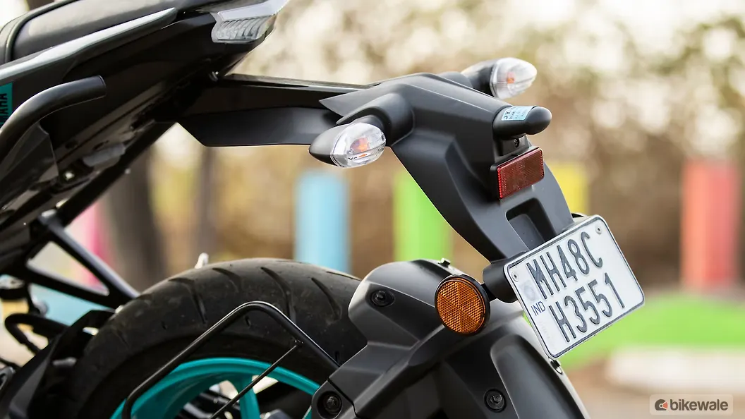 Yamaha MT 15 V2 Rear Turn Indicators Image – BikeWale