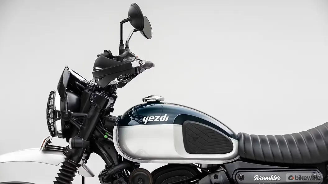 Yezdi Scrambler Fuel Tank Image – BikeWale