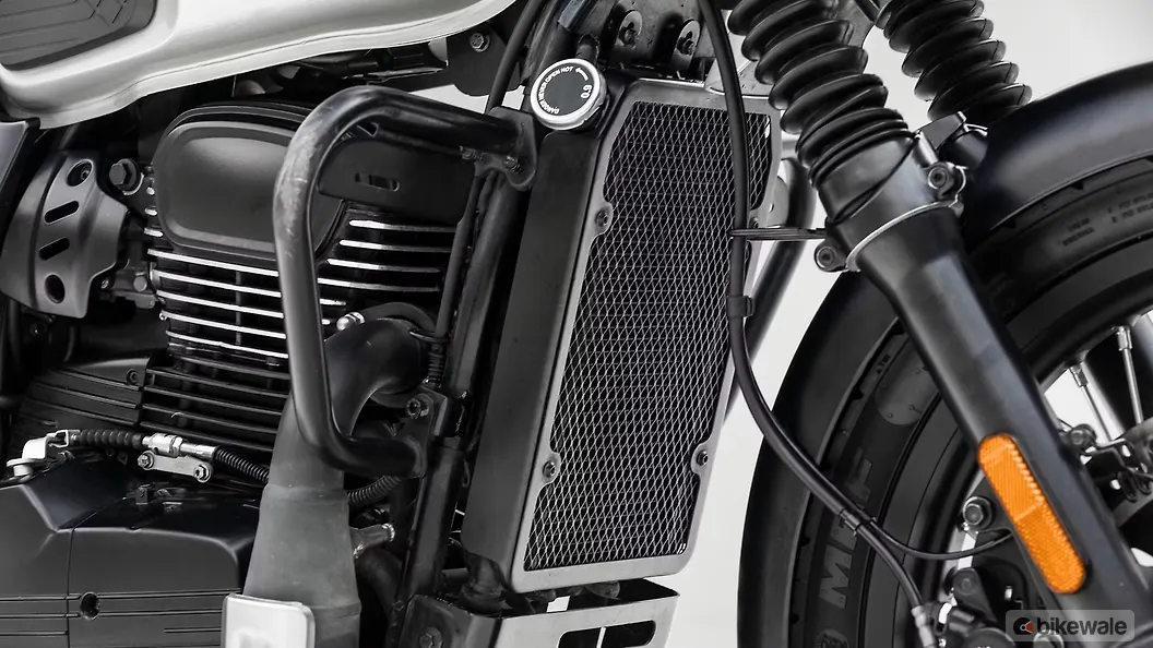 Yezdi Scrambler Radiator Image – BikeWale