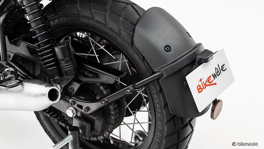Yezdi Scrambler Rear Mudguard Image – BikeWale