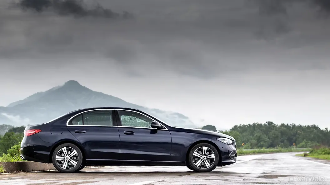 C-Class Right Side View Image, C-Class Photos in India - CarWale