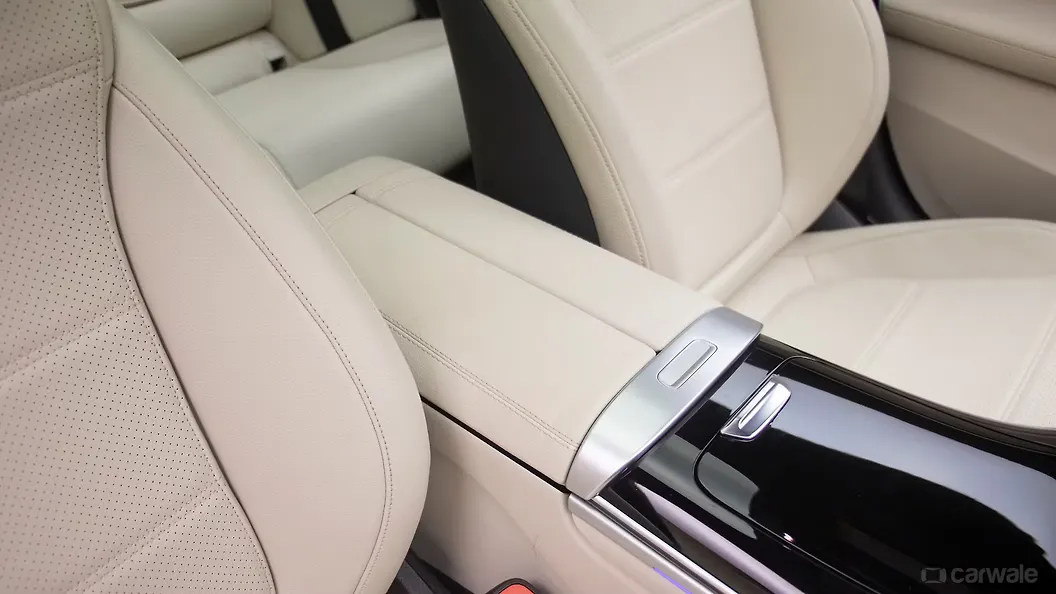 C-Class Front Centre Arm Rest Image, C-Class Photos in India - CarWale