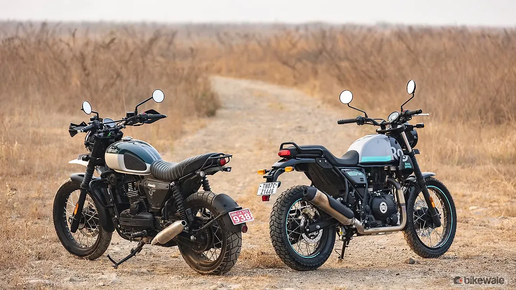 Royal Enfield Scram 411 Rear View Image – BikeWale