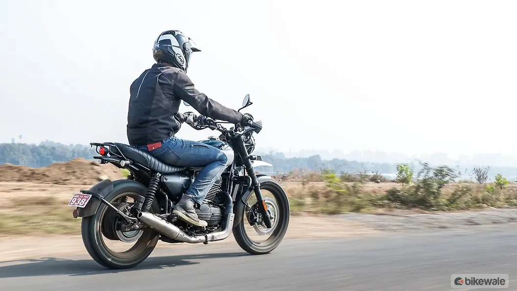 Royal Enfield Scram 411 Right Side View Image – BikeWale