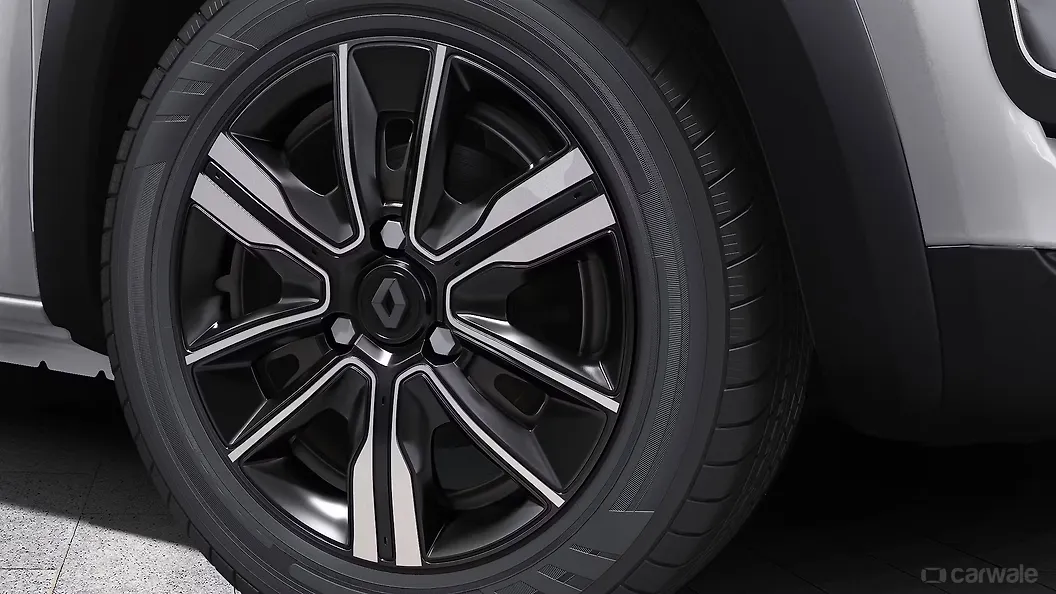 Kwid Wheel Image, Kwid Photos in India - CarWale