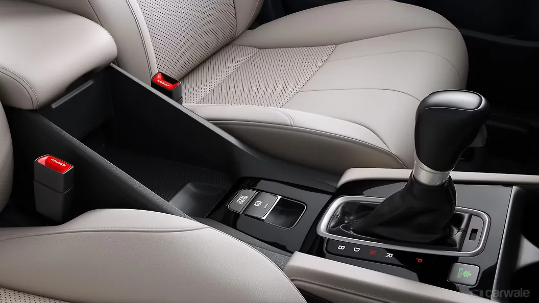 City Hybrid eHEV Center Console/Centre Console Storage Image, City ...