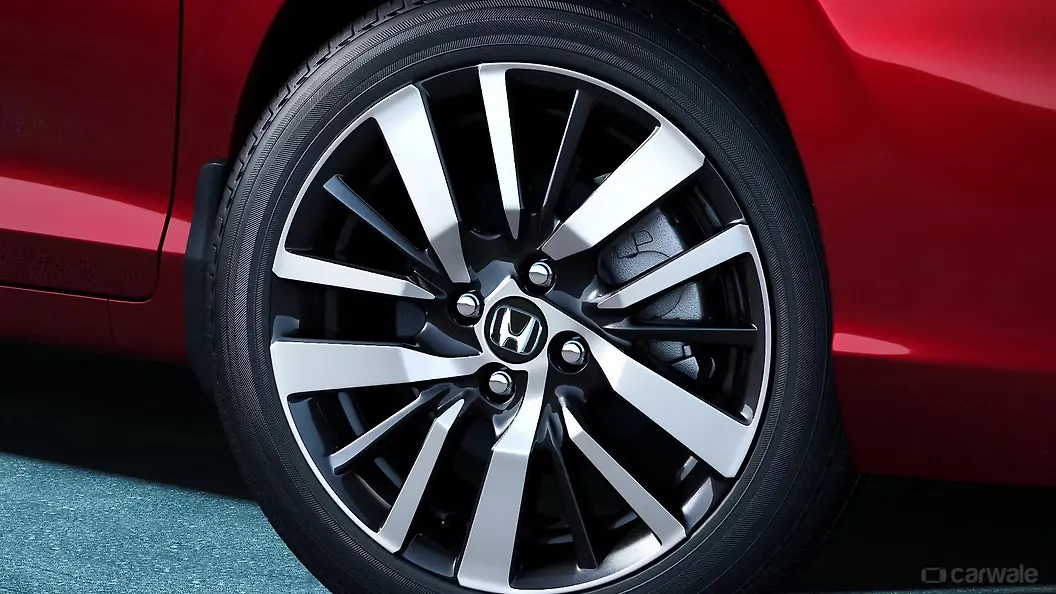 City Hybrid eHEV Wheel Image, City Hybrid eHEV Photos in India - CarWale