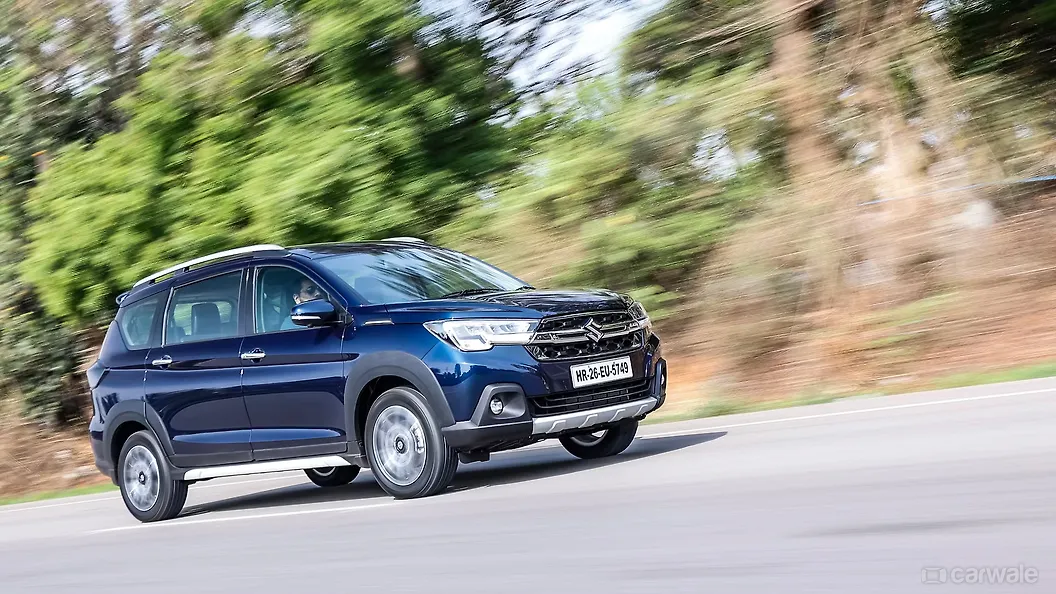 XL6 Right Front Three Quarter Image, XL6 Photos in India - CarWale