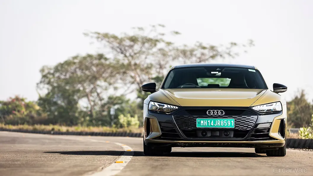 e-tron GT Front View Image, e-tron GT Photos in India - CarWale