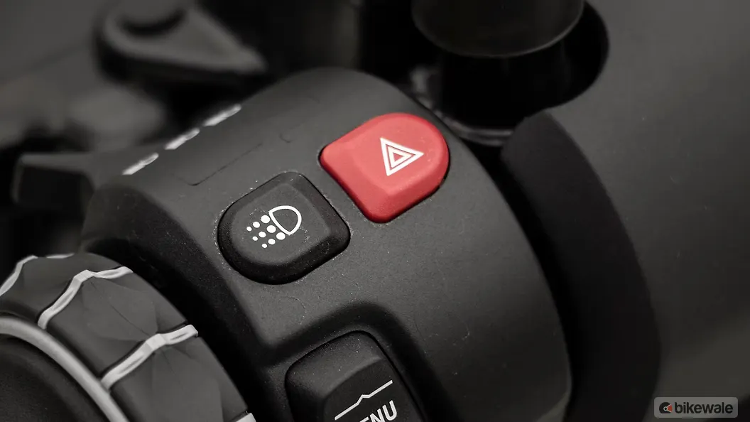 BMW Old Generation C 400 GT 2021 High Beam Low Beam Switch Image – BikeWale