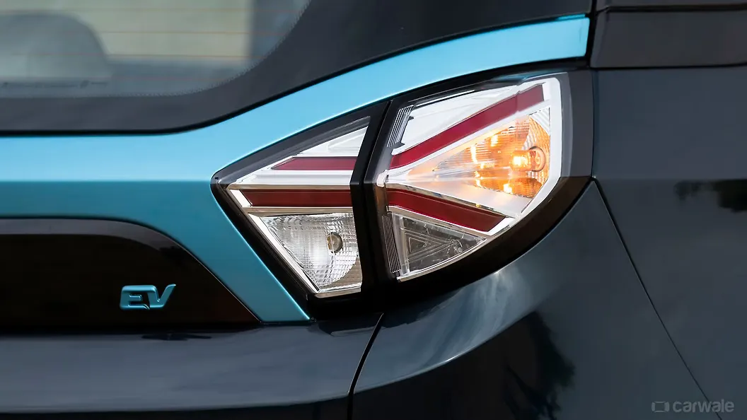 Nexon EV Max Rear Signal/Blinker Light Image, Nexon EV Max Photos in ...