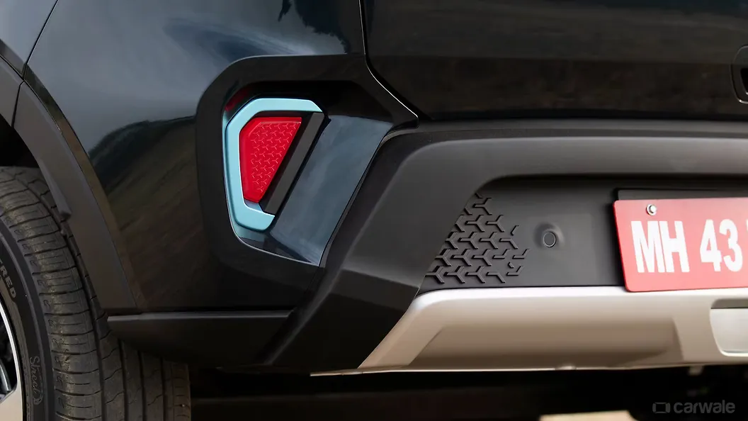 Nexon EV Max Reflector Image, Nexon EV Max Photos in India - CarWale