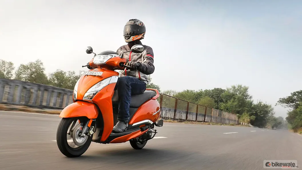 TVS Jupiter 125 Left Side View Image – BikeWale